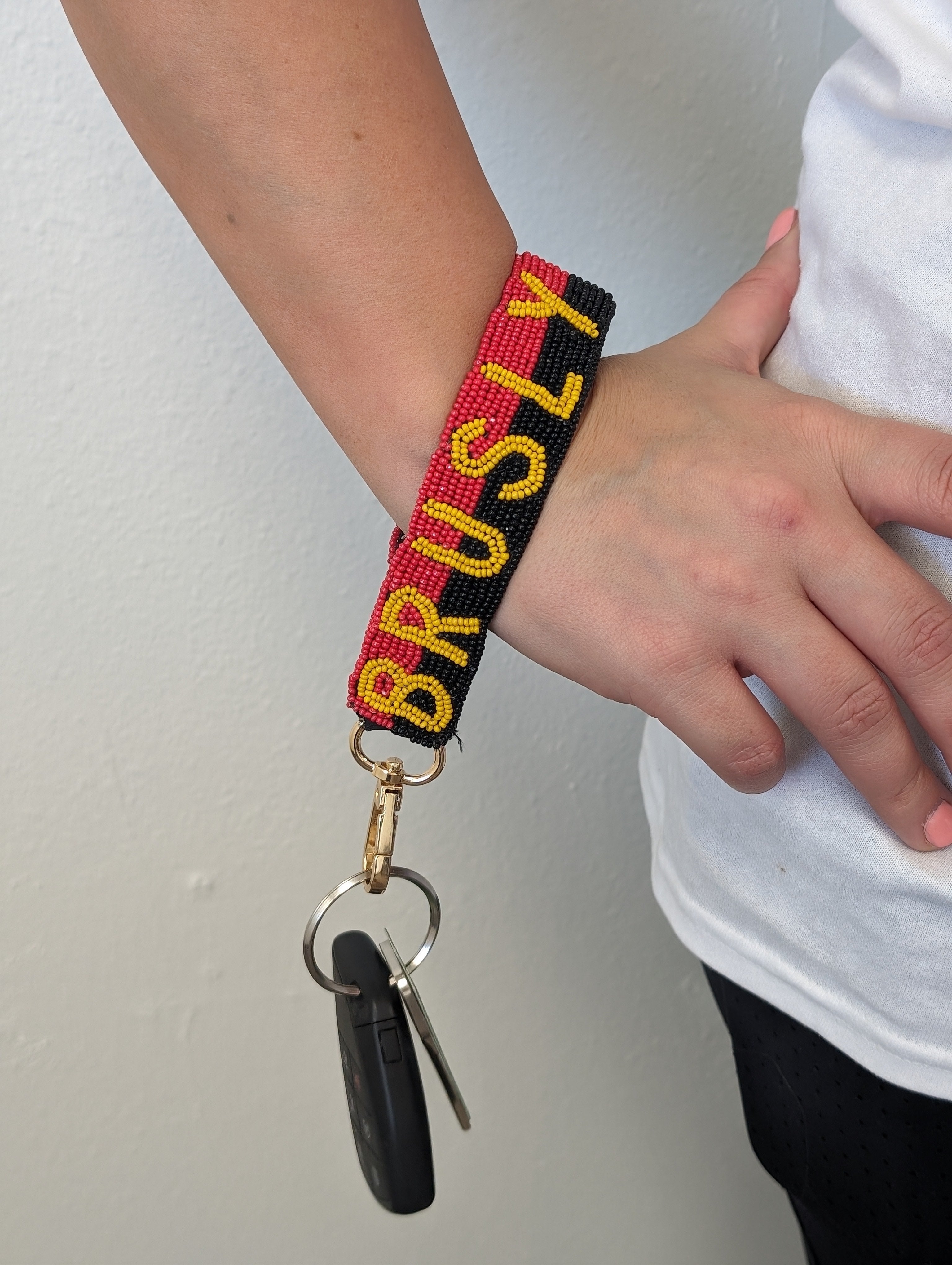 BRUSLY TWO-TONED | Beaded Keychain – Bomb Designs